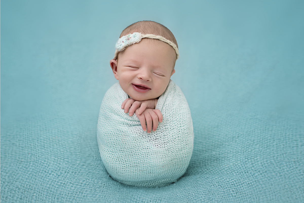 Editing the Potato Sack Pose - StandInBaby®